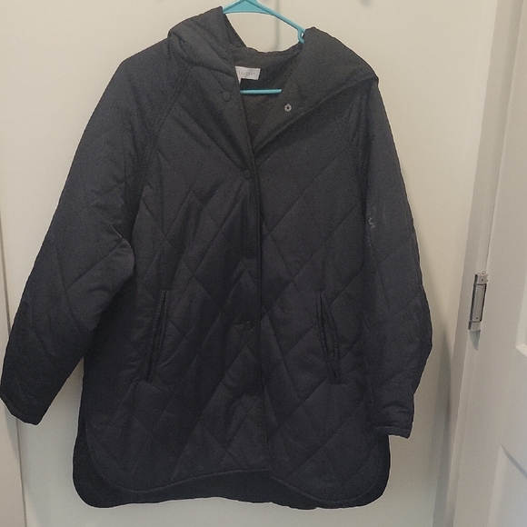 Jackets & Coats | Oversize Comfy White Closet Black Quilted Jacket Size ...